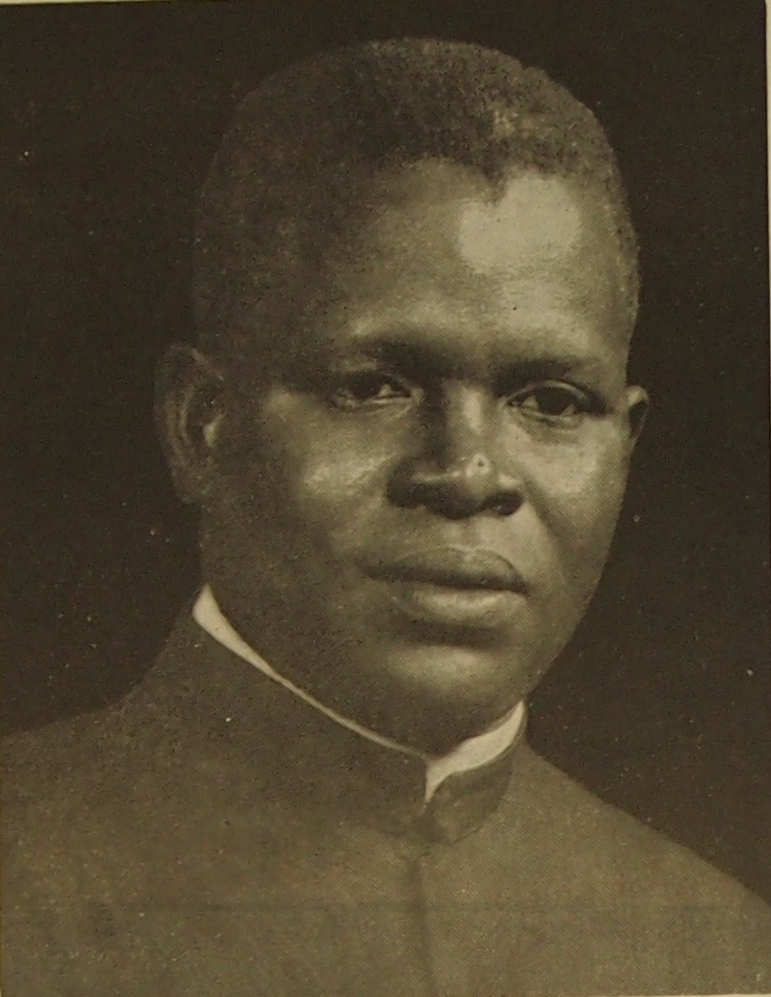 REPOSE EN PAIX, ABBE FULBERT YOULOU, PREMIER PRESIDENT DU CONGO | www ...